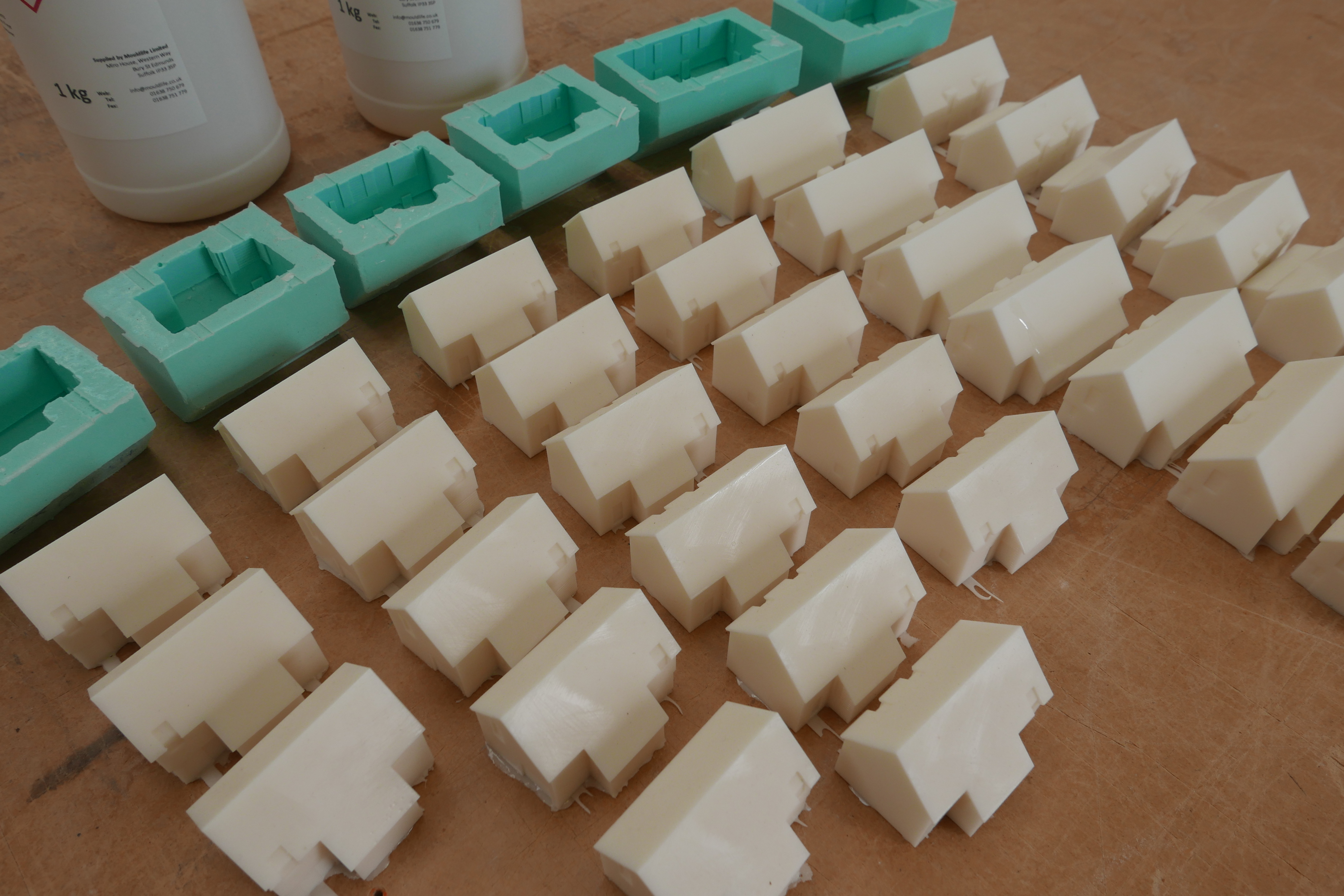 Polyurethane-Resin Houses - Inver Models