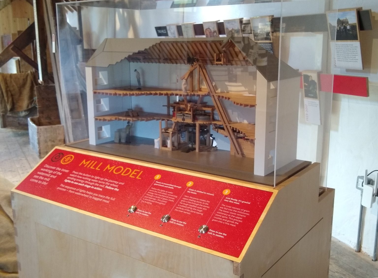 Interactive museum exhibit - Inver Models